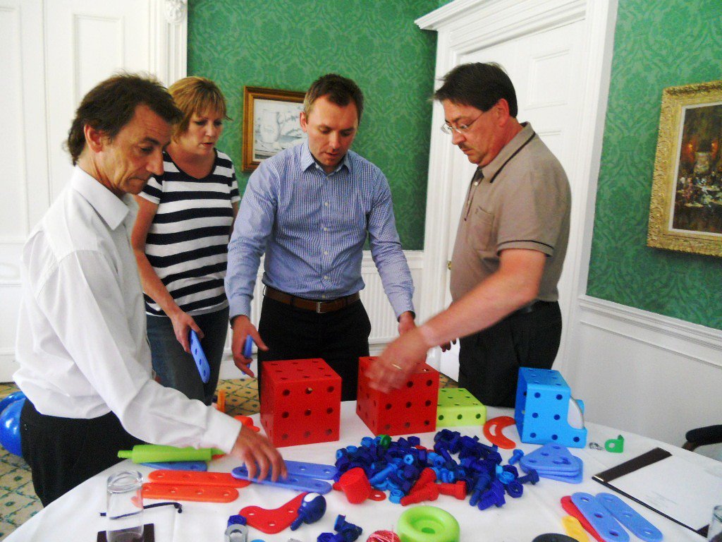 Tổ chức Team Building - INDOOR ACTIVITIES - Sen Xanh Event